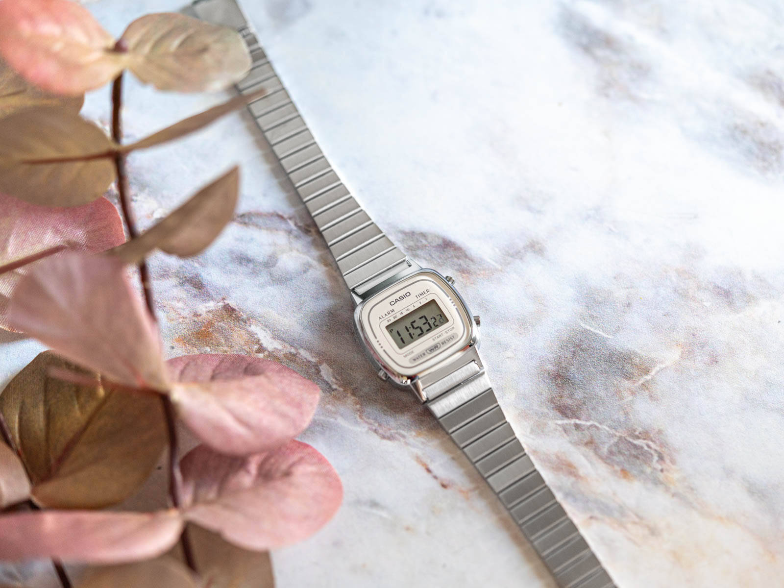 Zegarek Damski Casio LA670WEA-8AEF - CrazyTime.pl