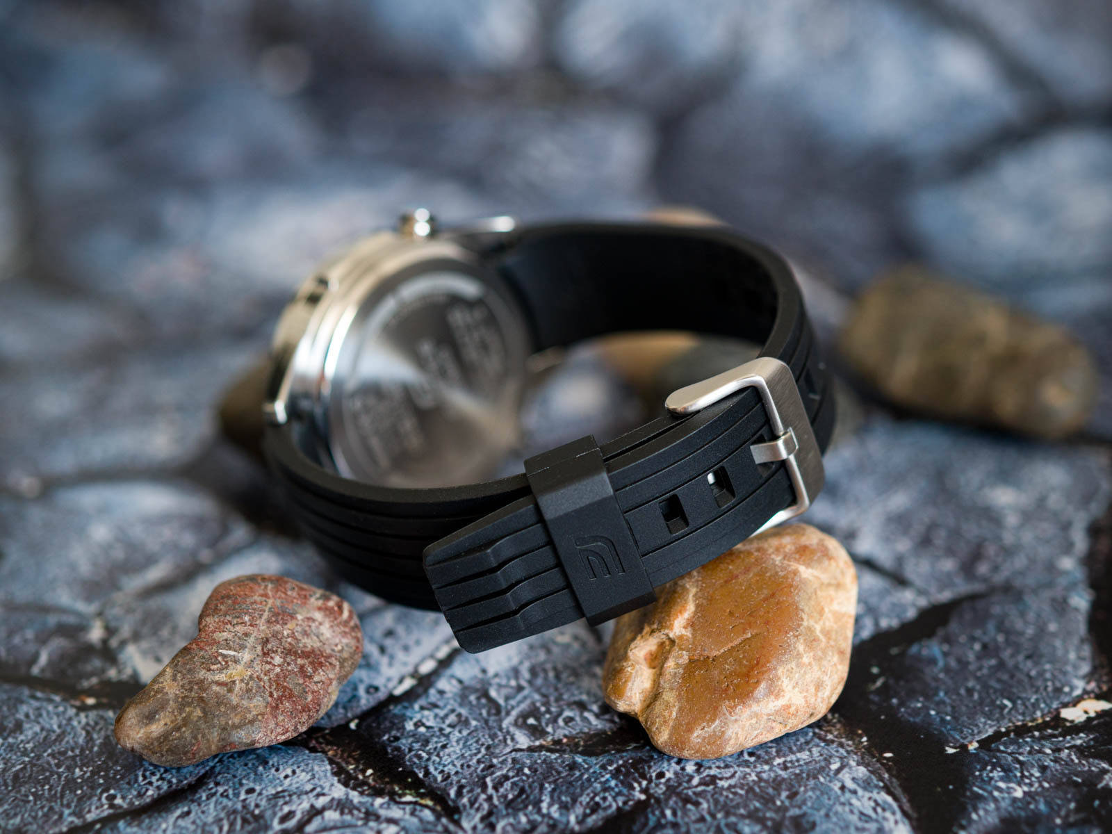 Zegarek Męski Casio Edifice ECB-30P-1AEF - CrazyTime.pl