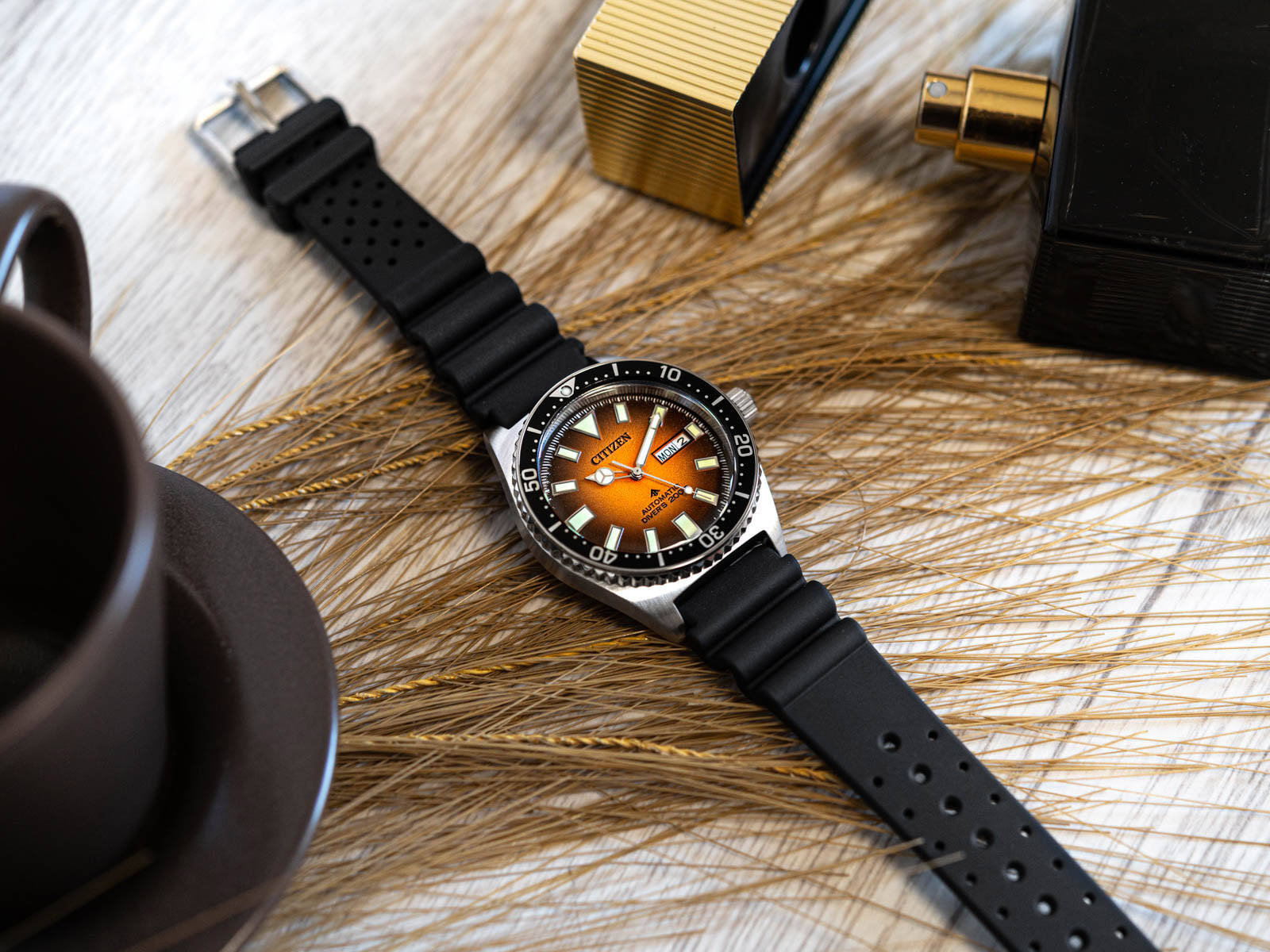 Zegarek Męski Citizen Promaster NY0120-01Z - CrazyTime.pl